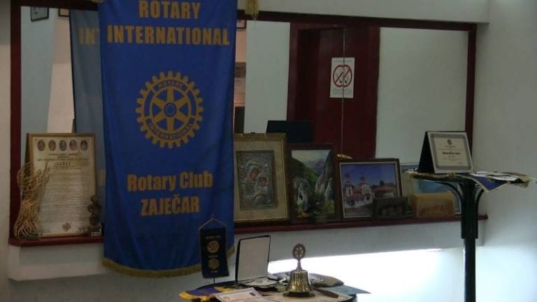 Rotari klub Zaječar obeležava slavu i daruje najbolje maturante