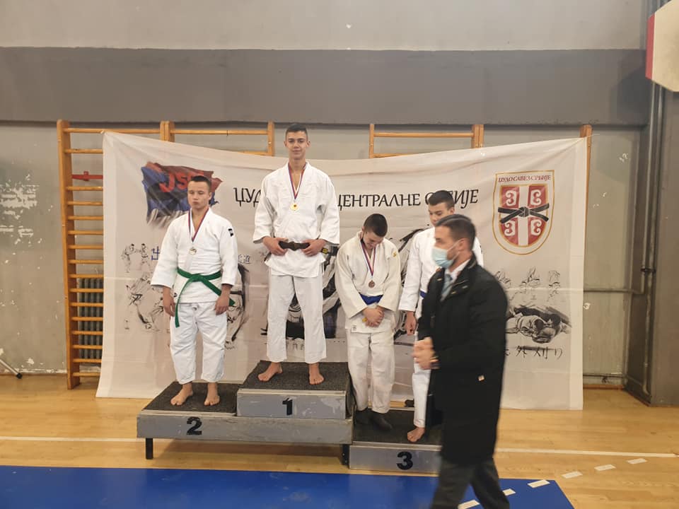 Andreja Nižnicki i Ines Kos briljirali na kadetskom prvenstvu Centralne ...