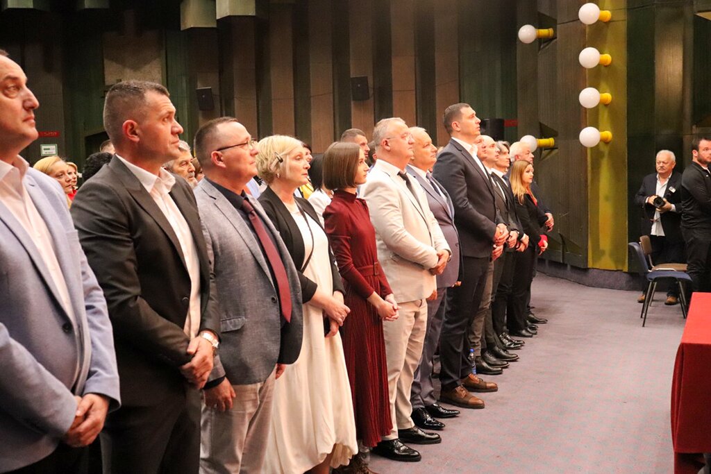 Kladovo: Na svečanoj akademiji povodom Dana opštine uručene ...